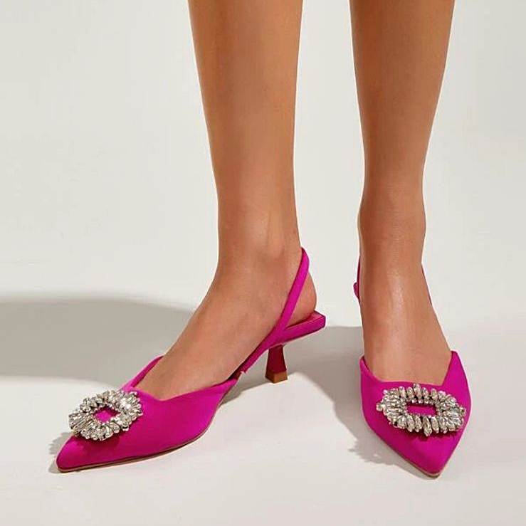 FIONA PINK – Breakin.pk